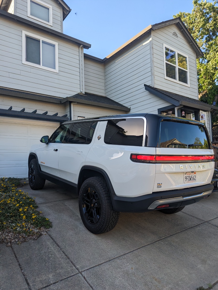 2022 Rivian R1S Launch Edition - Find My Electric