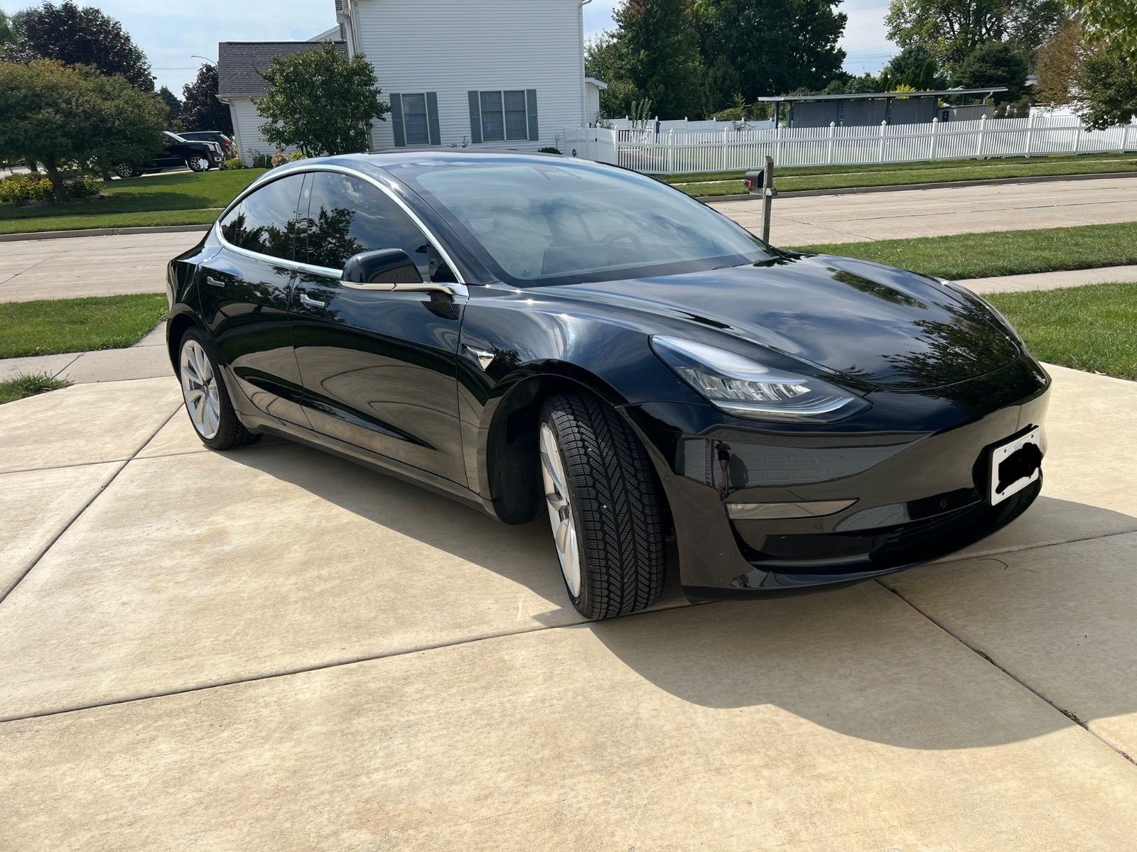 2018 Tesla Model 3 Mid Range RWD - Find My Electric