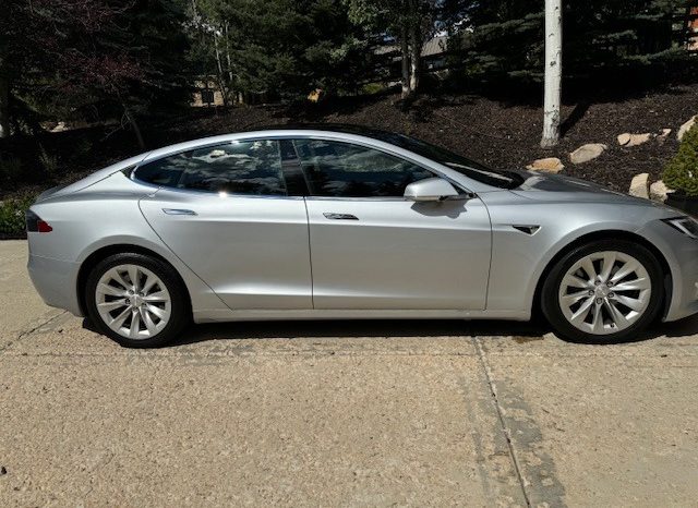 Tesla Colors – Model S, 3, X, Y – The Ultimate Guide