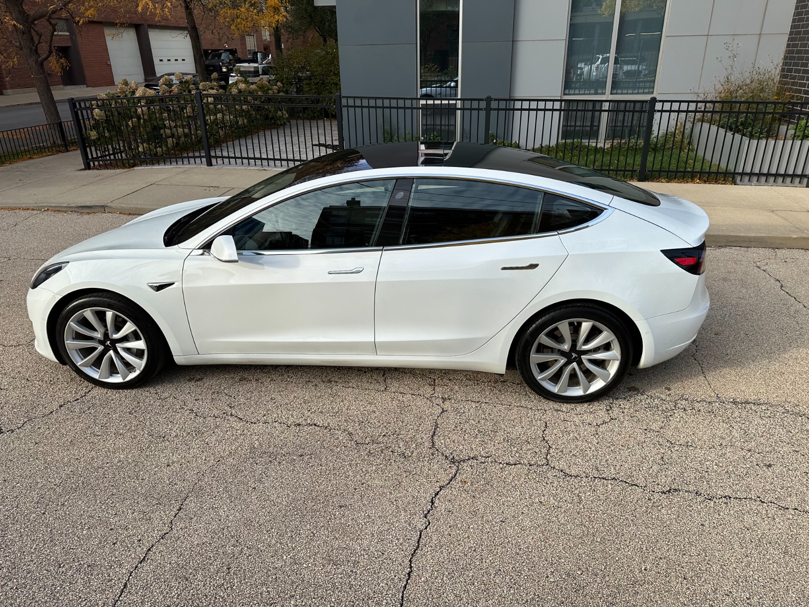 2018 Tesla Model 3 Long Range AWD - Find My Electric