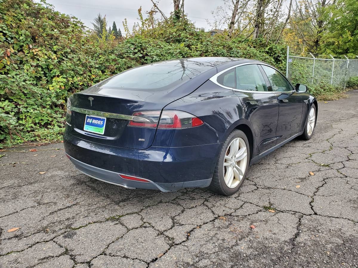 2014 Tesla Model S 85 - Find My Electric