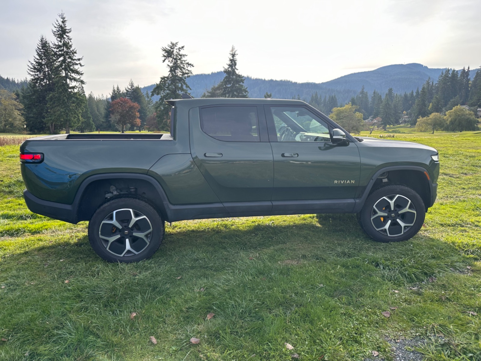 2023 Rivian R1T Adventure - Find My Electric