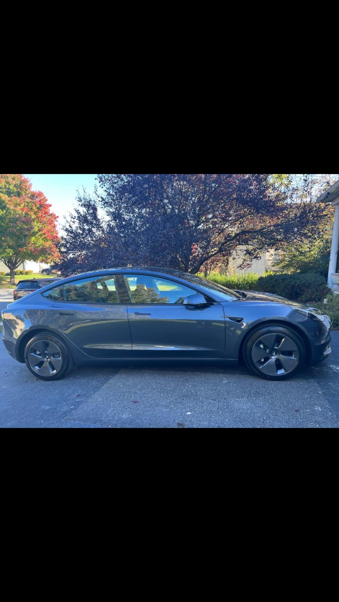 2022 Tesla Model 3 Standard Range Plus RWD - Find My Electric