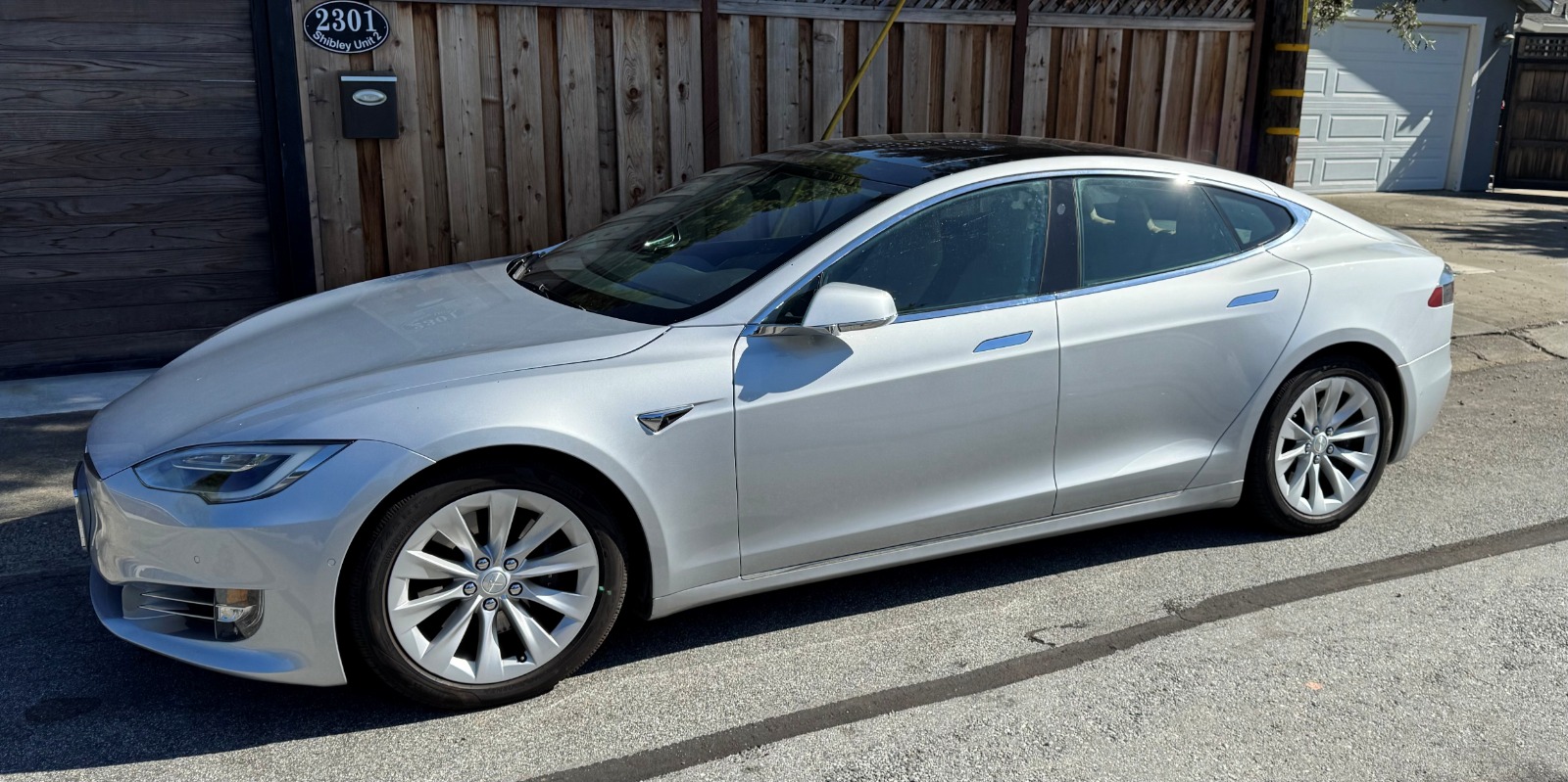 2016 Tesla Model S 75D - Find My Electric