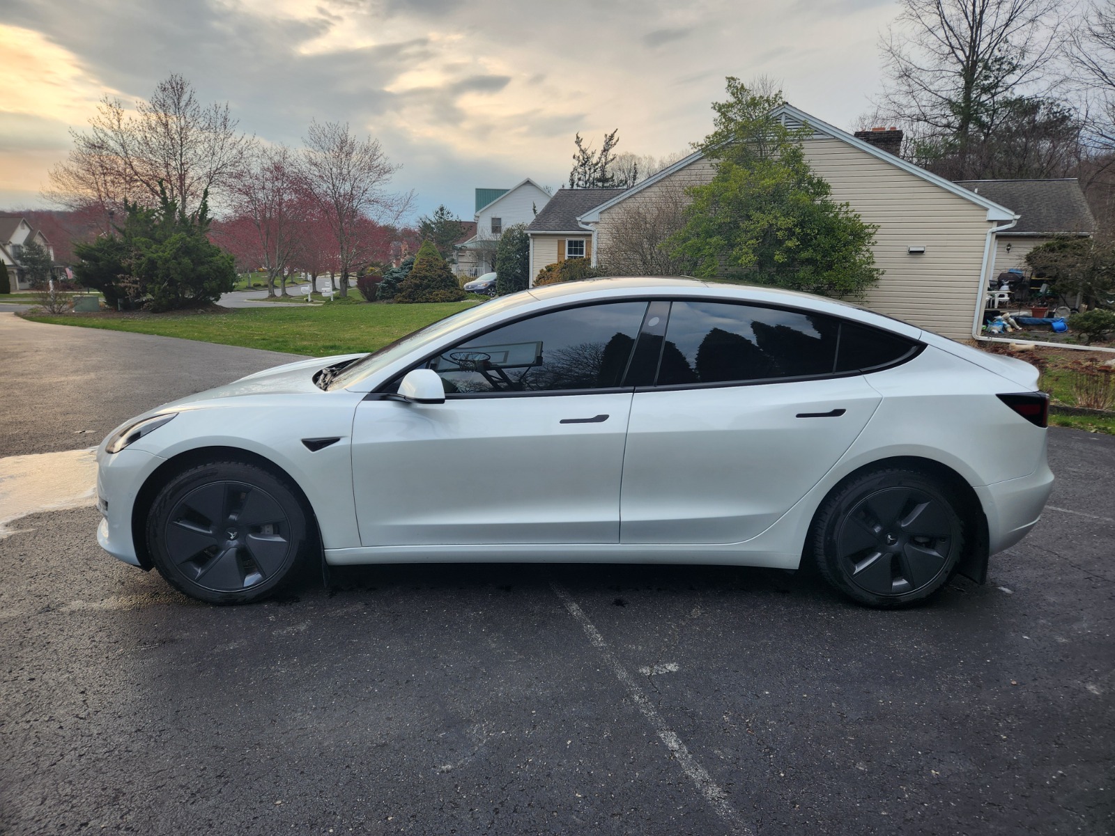 2022 Tesla Model 3 Long Range AWD - Find My Electric