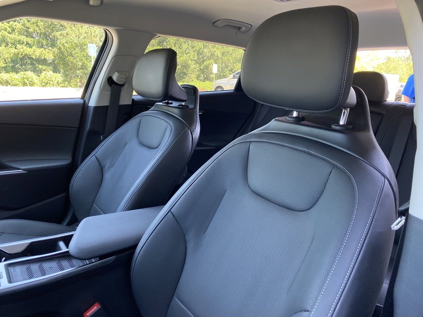 2022 Kia EV6 Wind AWD - Find My Electric