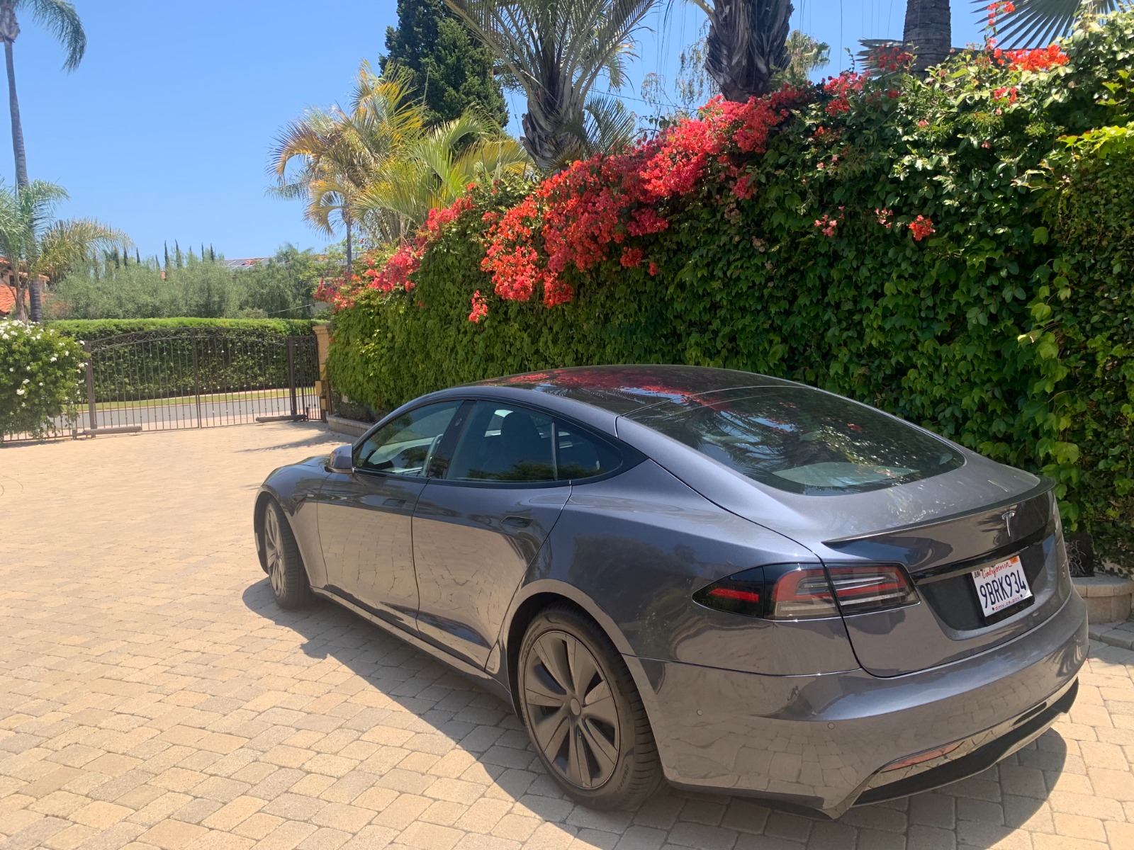 2022 Tesla Model S Plaid - Find My Electric