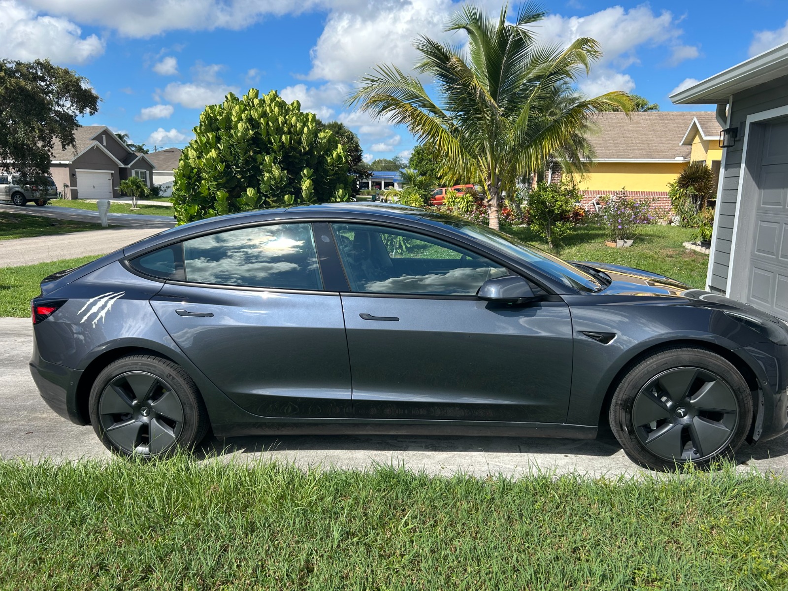2022 Tesla Model 3 Long Range AWD - Find My Electric