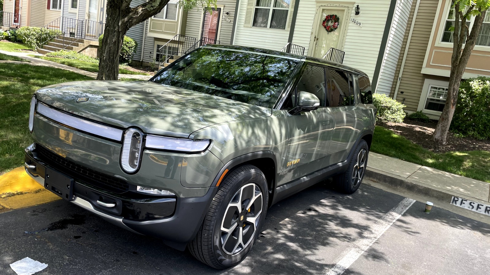2023 Rivian R1S Launch Edition - Find My Electric