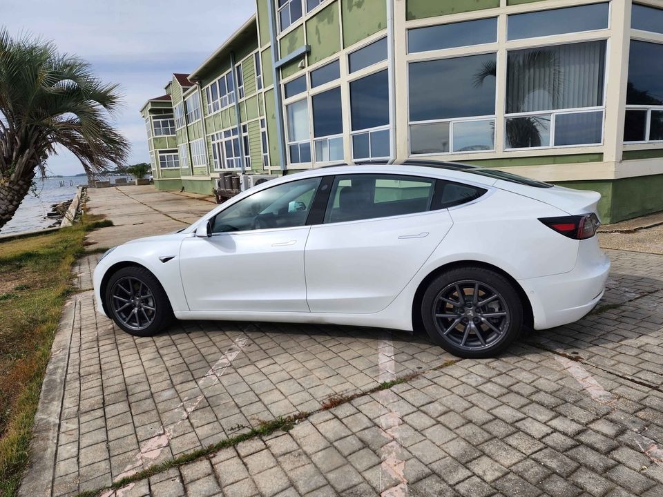 2019 Tesla Model 3 Long Range RWD - Find My Electric