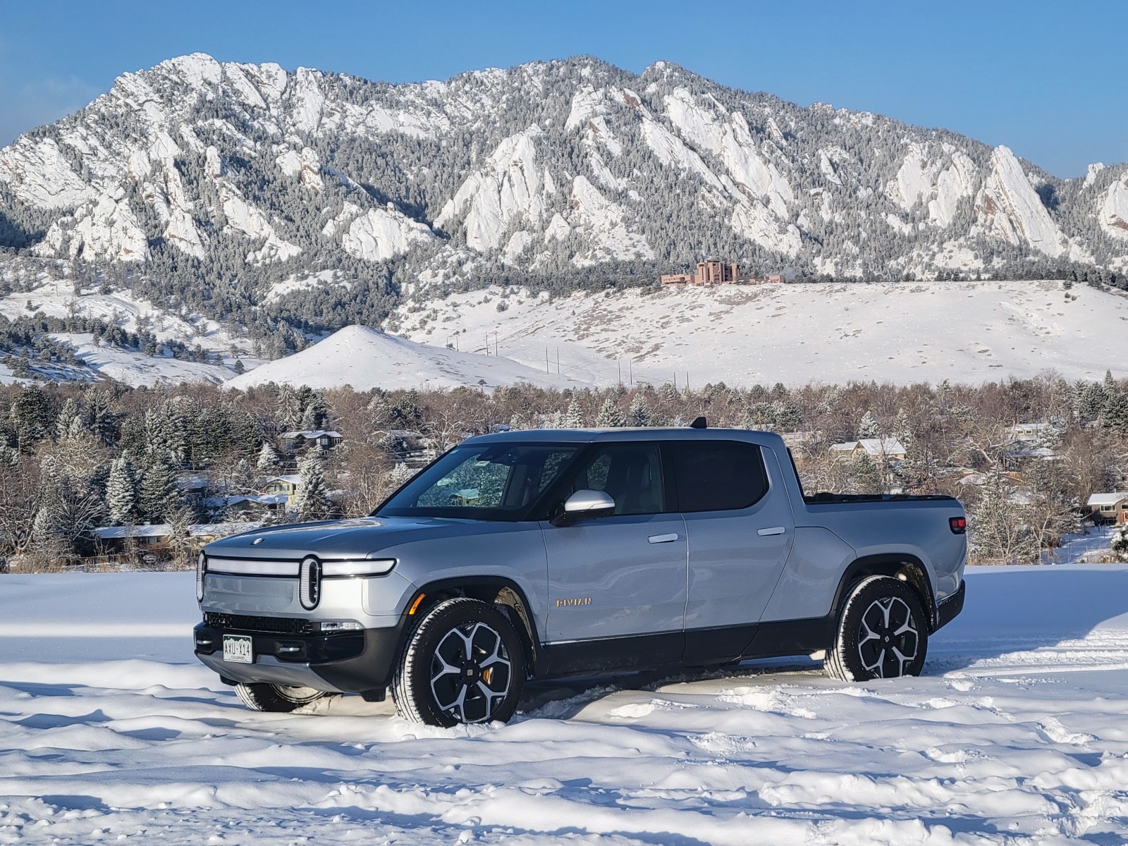 2022 Rivian R1T Adventure - Find My Electric
