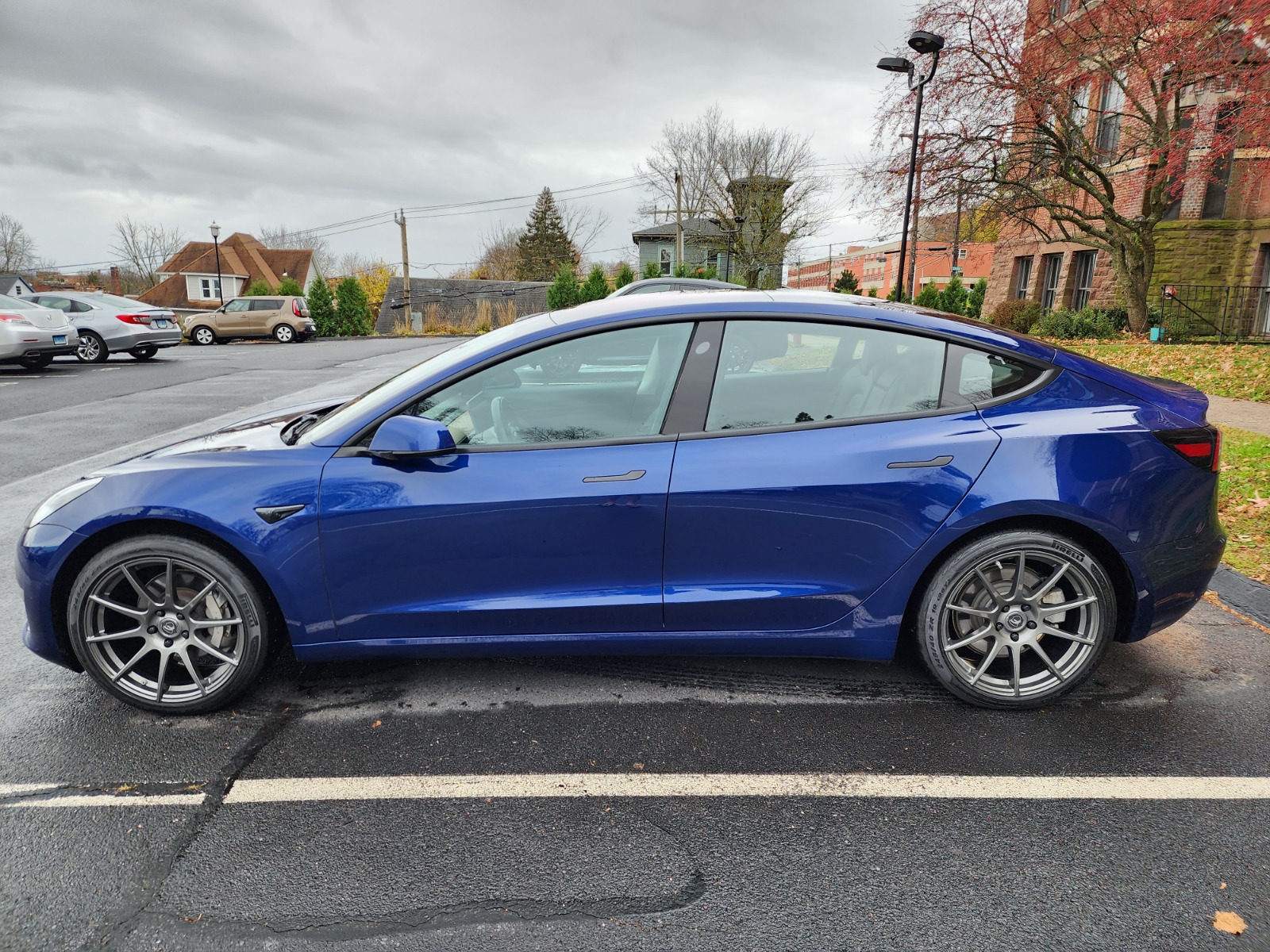 2018 Tesla Model 3 Mid Range RWD - Find My Electric