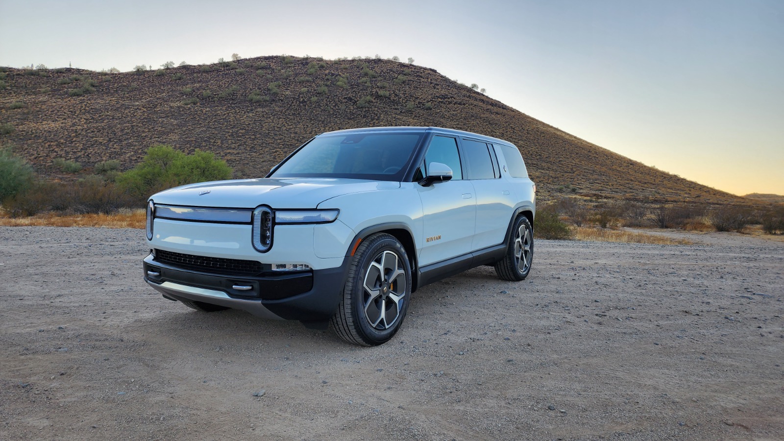 2023 Rivian R1S Adventure - Find My Electric
