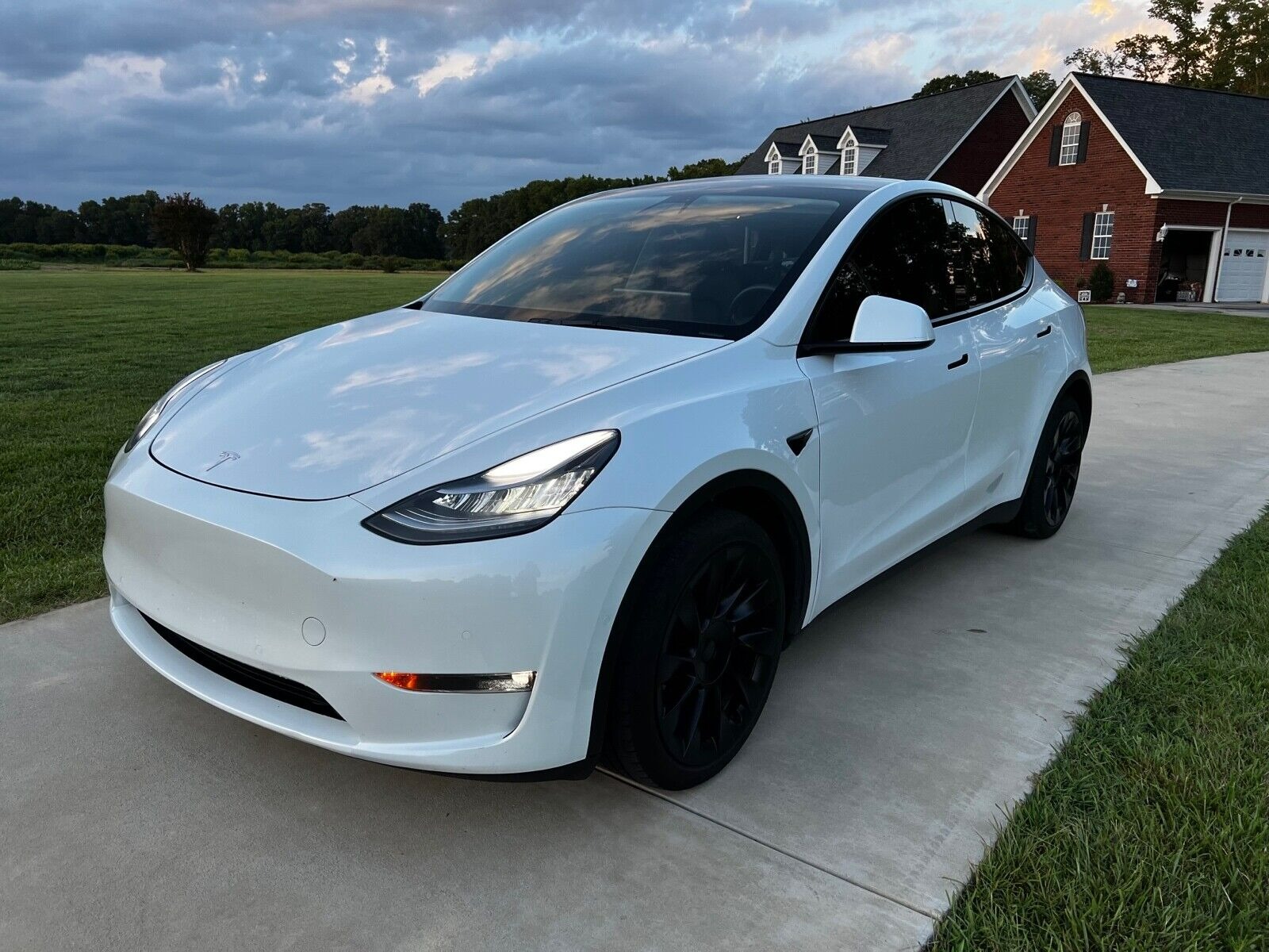 2021 Tesla Model Y Long Range AWD - Find My Electric