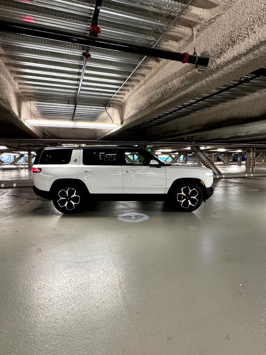 2023 Rivian R1S Adventure - Find My Electric