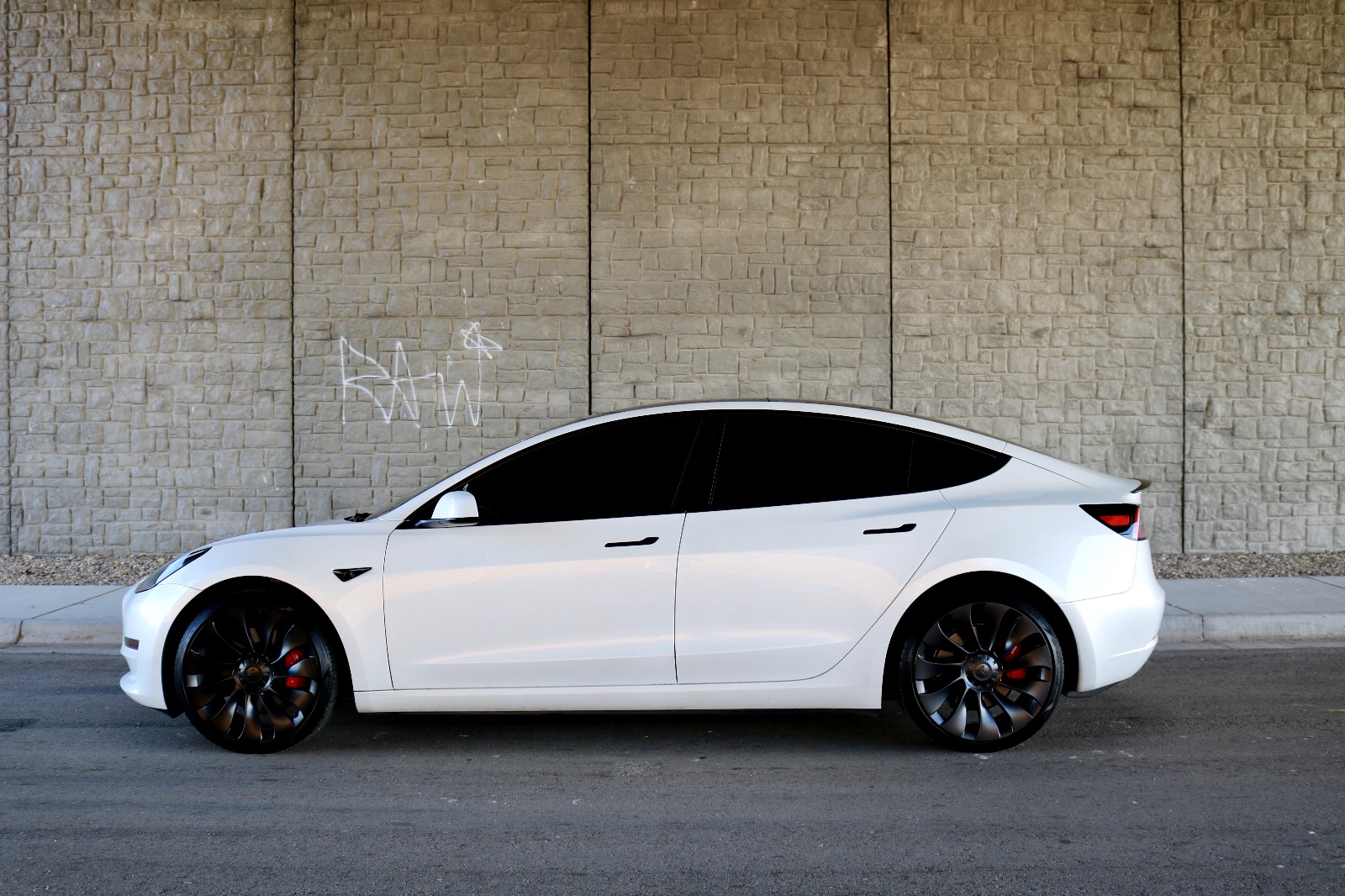 2023 Tesla Model 3 Performance - Find My Electric