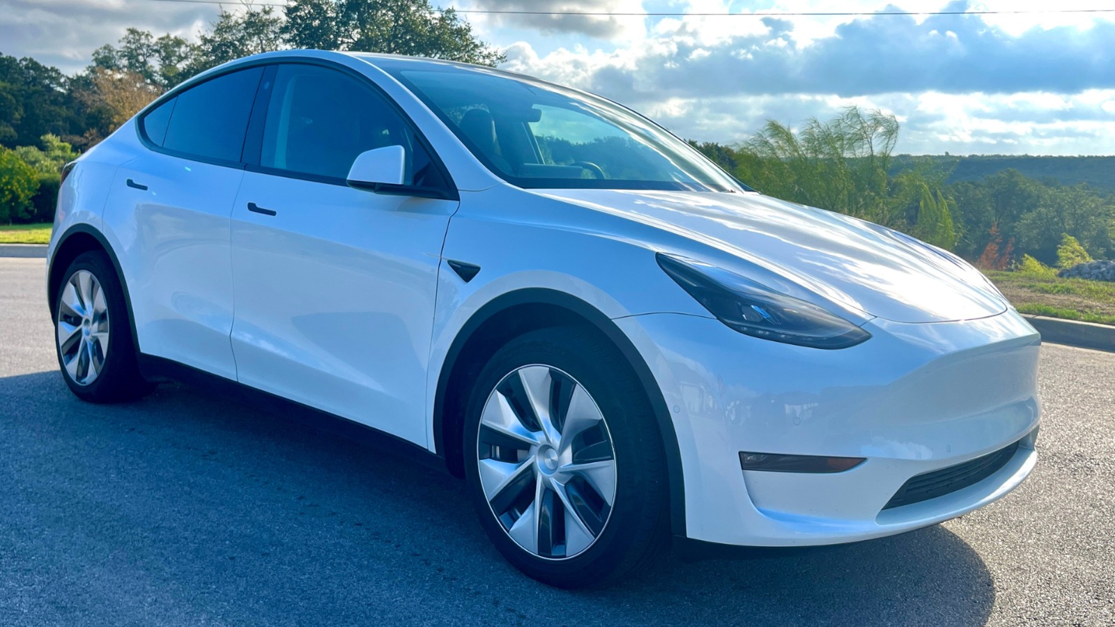 2022 Tesla Model Y Long Range AWD - Find My Electric