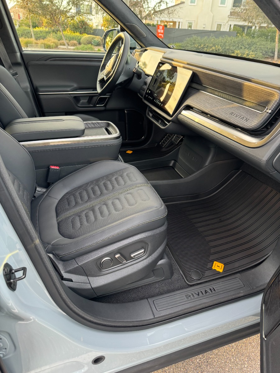 2023 Rivian R1S Adventure - Find My Electric